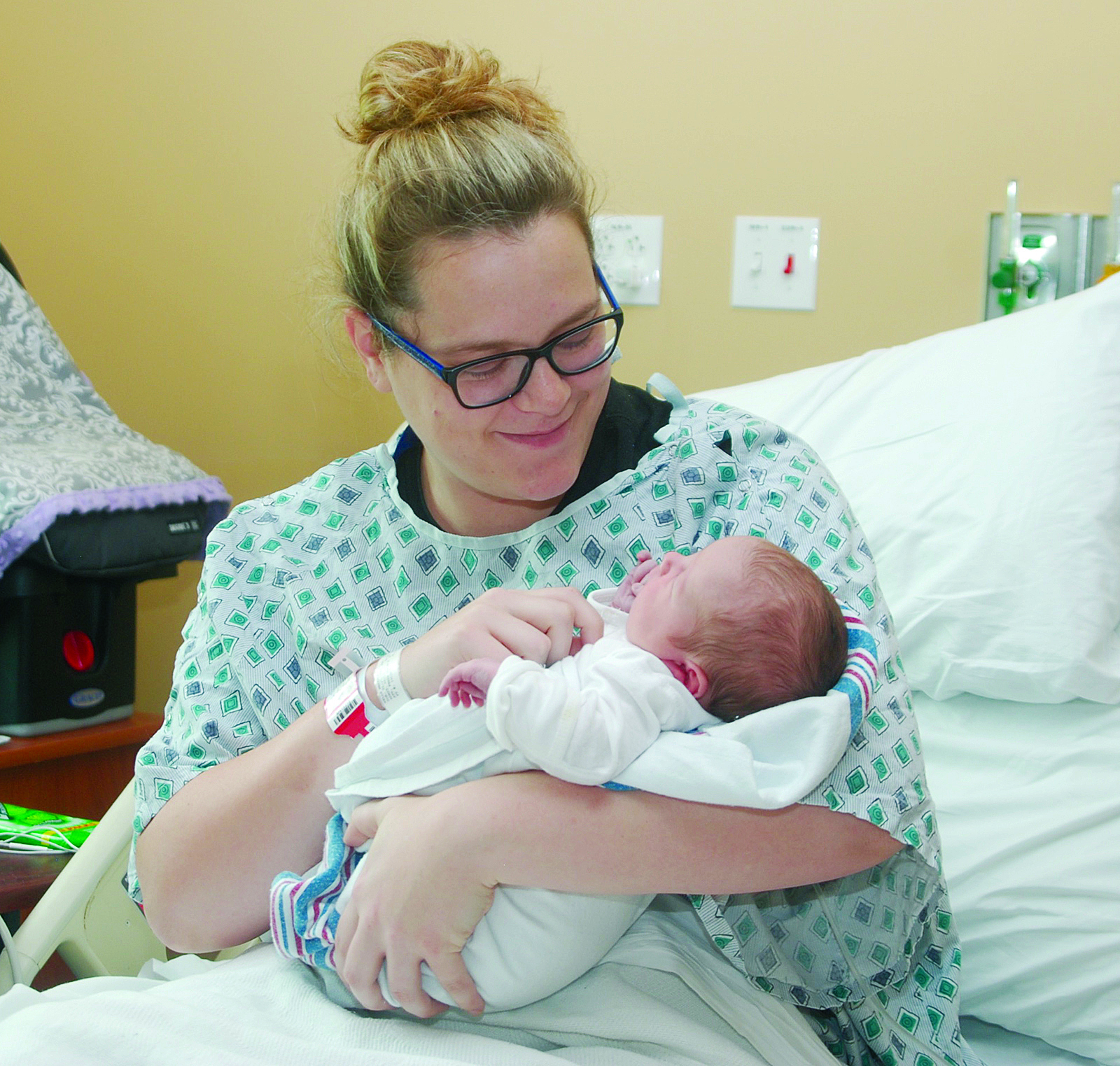Irma evacuee makes it to Winchester for birth | Winchester Sun