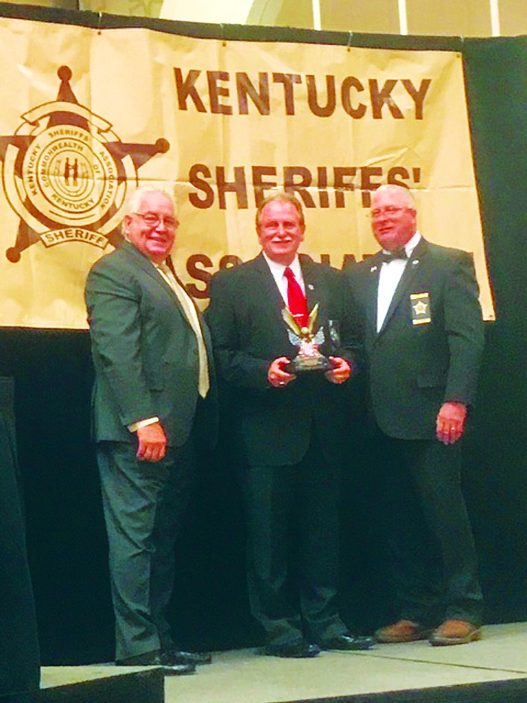 Perdue wins statewide sheriff’s award - Winchester Sun | Winchester Sun