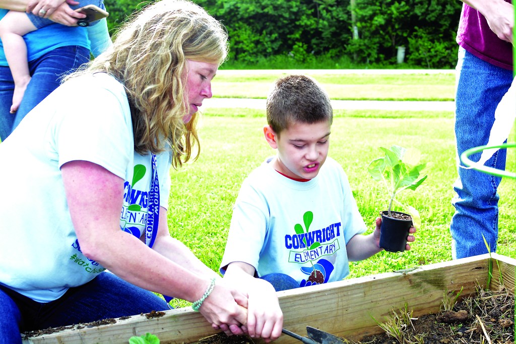 Grow and learn: Conkwright Elementary celebrates student garden ...