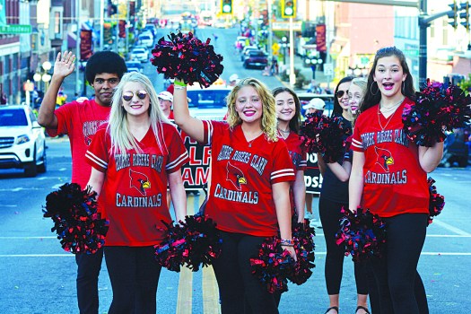 Clark schools celebrate homecoming with parade | Winchester Sun