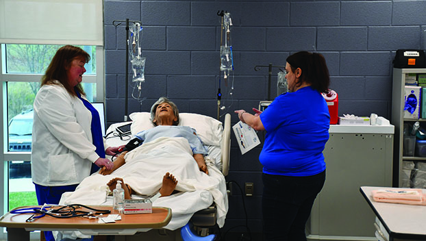 Medical Madness hits BCTC campus | Winchester Sun