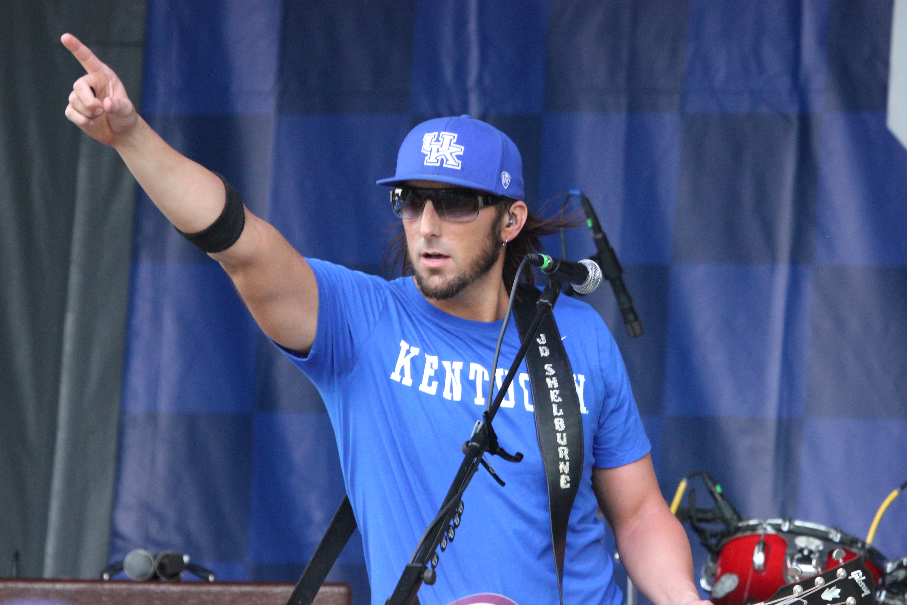 Shelburne still crazy about the Cats | Winchester Sun