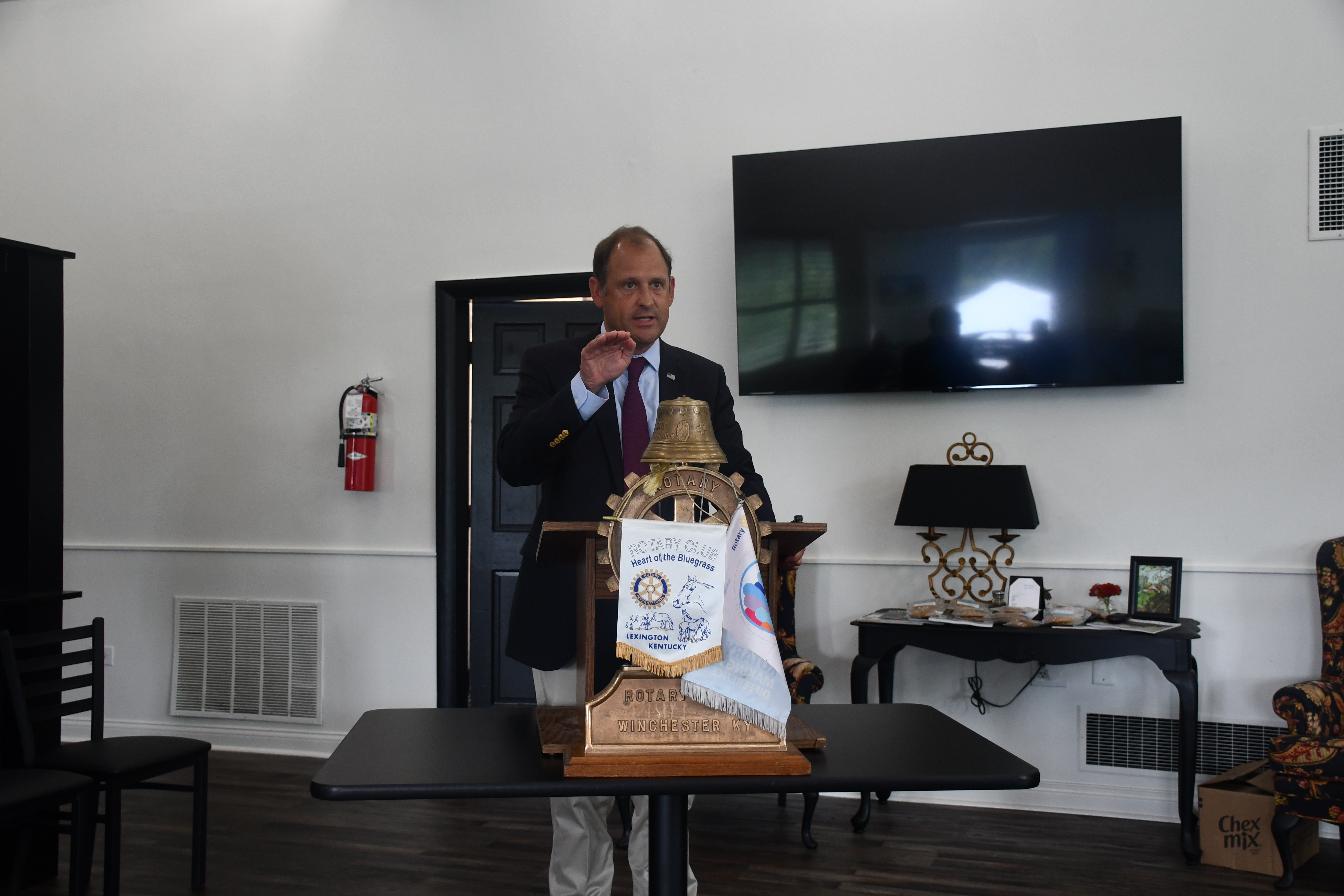 Congressman Andy Barr speaks to Rotary Club, tours museum during ...